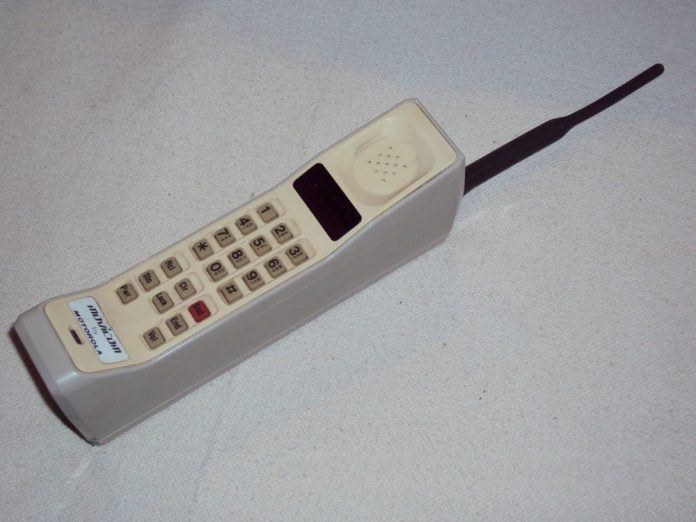 The first call from a mobile phone was made 51 years ago - Root-Nation.com