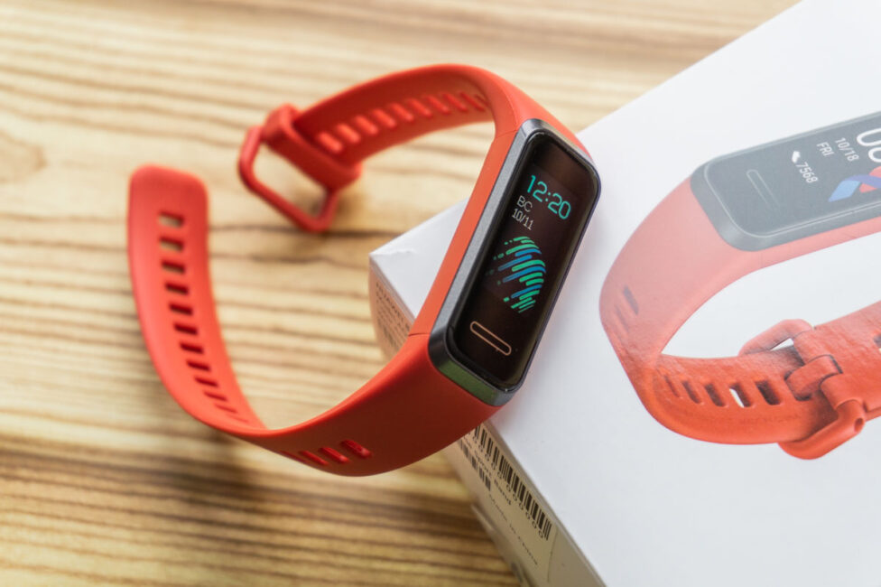 Huawei Band 4 fitness tracker review - Root-Nation.com