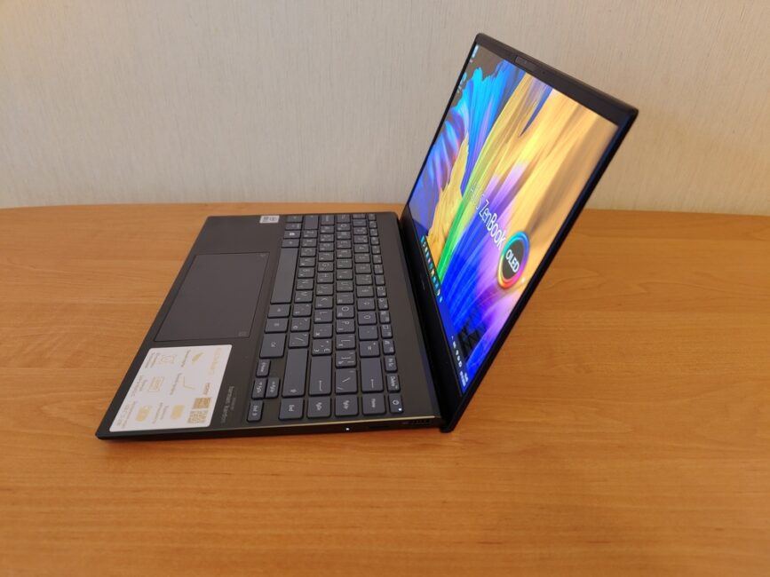 ASUS ZenBook 13 OLED (UX325) review: Versatile OLED Ultrabook