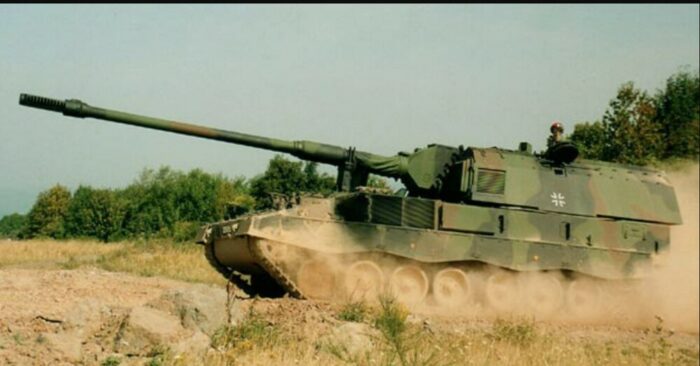 Weapons of Ukrainian Victory: Modern PzH 2000 self-propelled howitzers ...