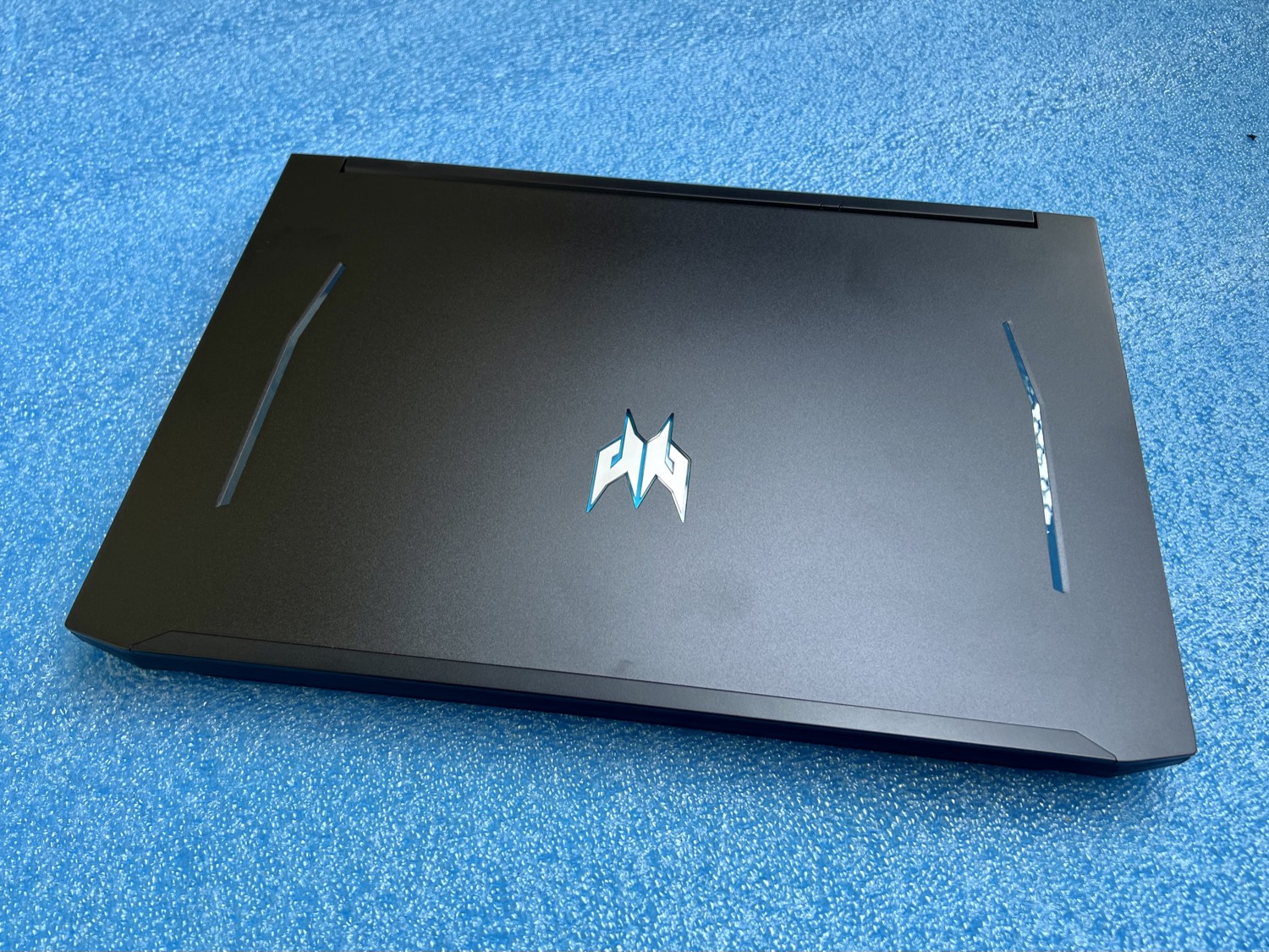 Recenzja gamingowego laptopa Acer Predator Helios 300 (2022) - R-N