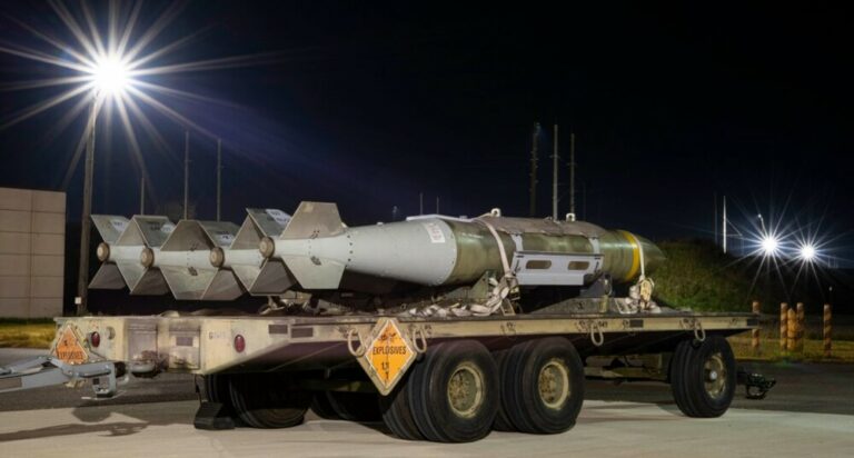 JDAM review: How to turn a conventional bomb into a high-precision one