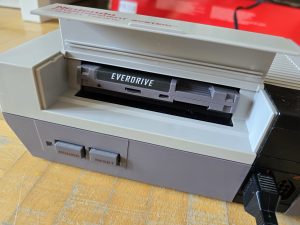 Test of EVERDRIVE N8 Pro - universal cartridge for NES - Root-Nation.com
