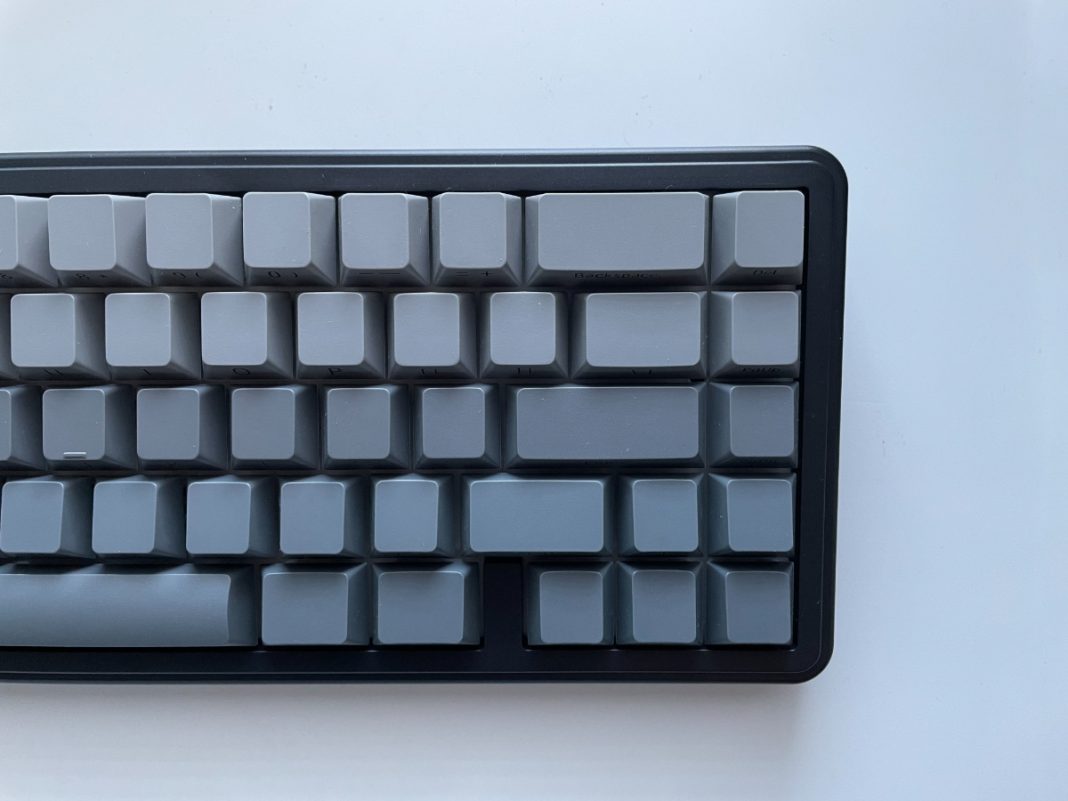Epomaker x AULA F65 keyboard review: Solid Keyboard That Looks The Part ...