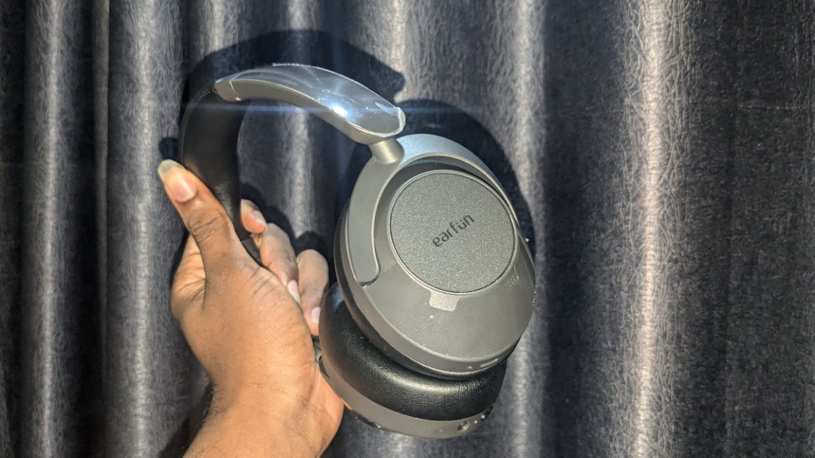 EarFun Wave Pro Review: A Lot For Less - Root-Nation.com