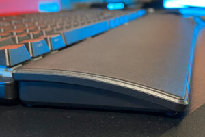ASUS ROG Strix Scope II X review: style, hot swap, affordable price ...