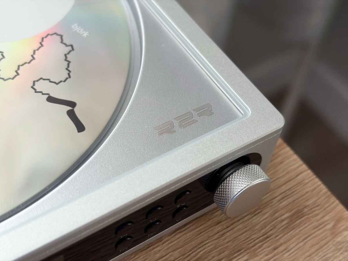 FiiO DM15 R2R review – The Most Feature-Rich CD Player Out There ...