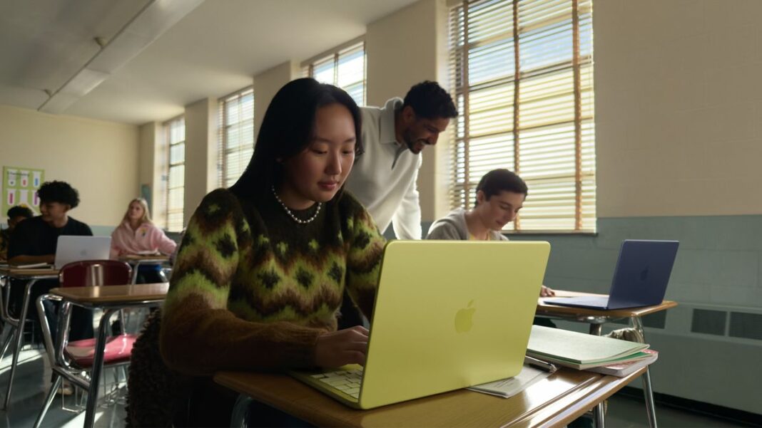 Apple MacBook Neo… Set med Steve Jobs' øjne: Ting der ændrer alt - Root ...